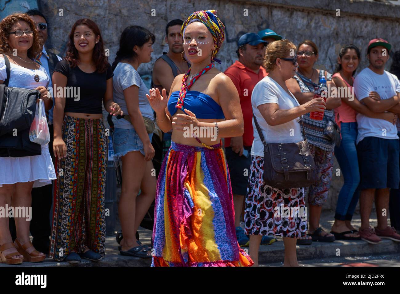 Group of dancers of Africa descent (Afrodescendiente) performing at the ...