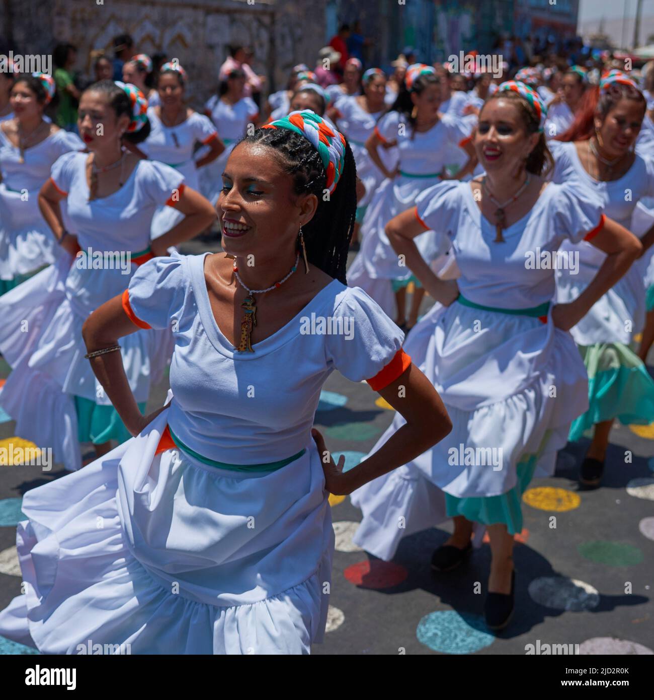 Group of dancers of Africa descent (Afrodescendiente) performing at the ...