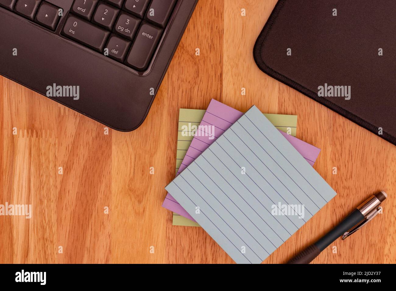 Computer post it notes hi-res stock photography and images - Alamy