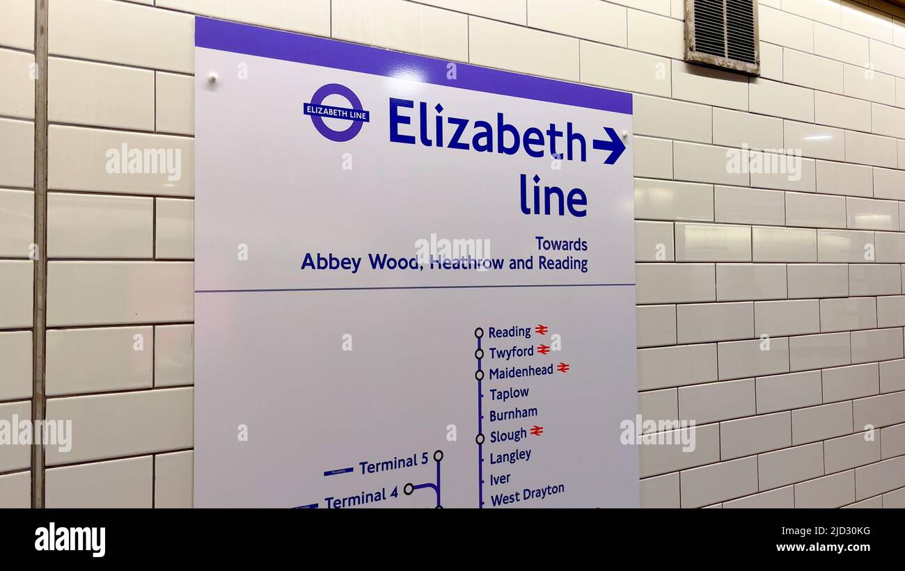 Elizabeth line logo liverpool street hi-res stock photography and ...