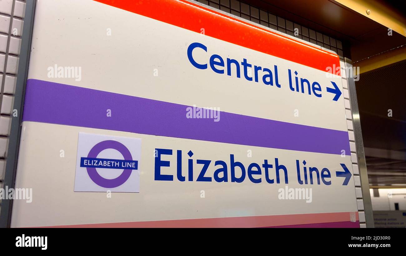 Elizabeth Line at London Underground - LONDON, UK - JUNE 9, 2022 Stock ...
