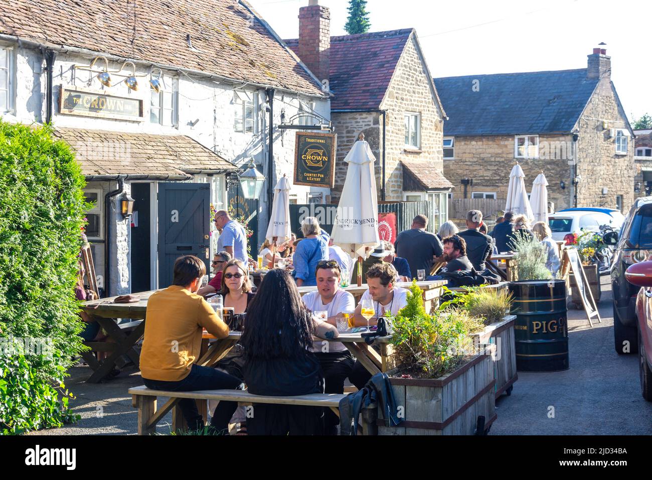 The Crown Inn, High Street, Kemerton, Worcestershire, England, United ...