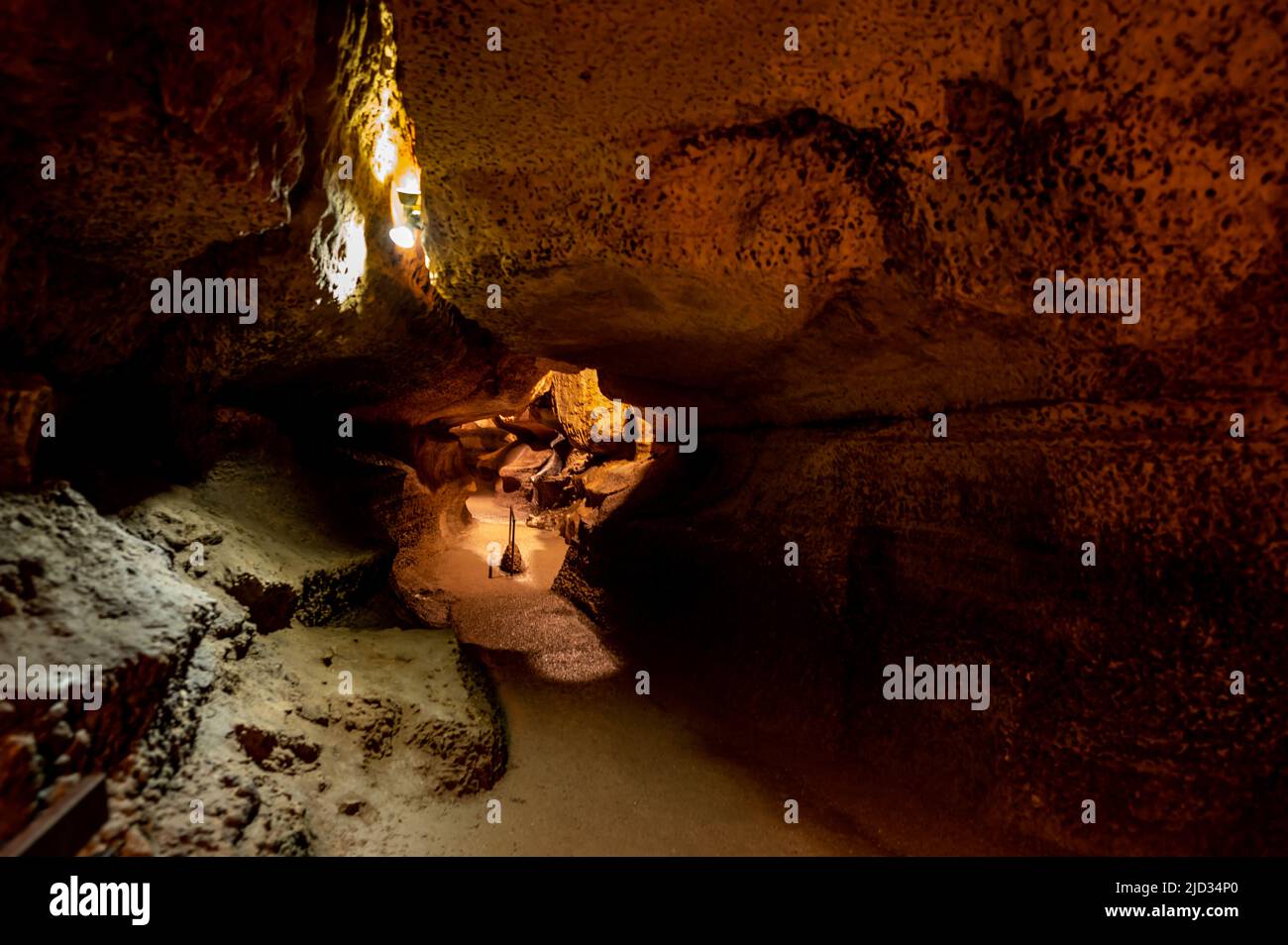 Lighted trail path in underground in Niagara Cave, MN Stock Photo - Alamy
