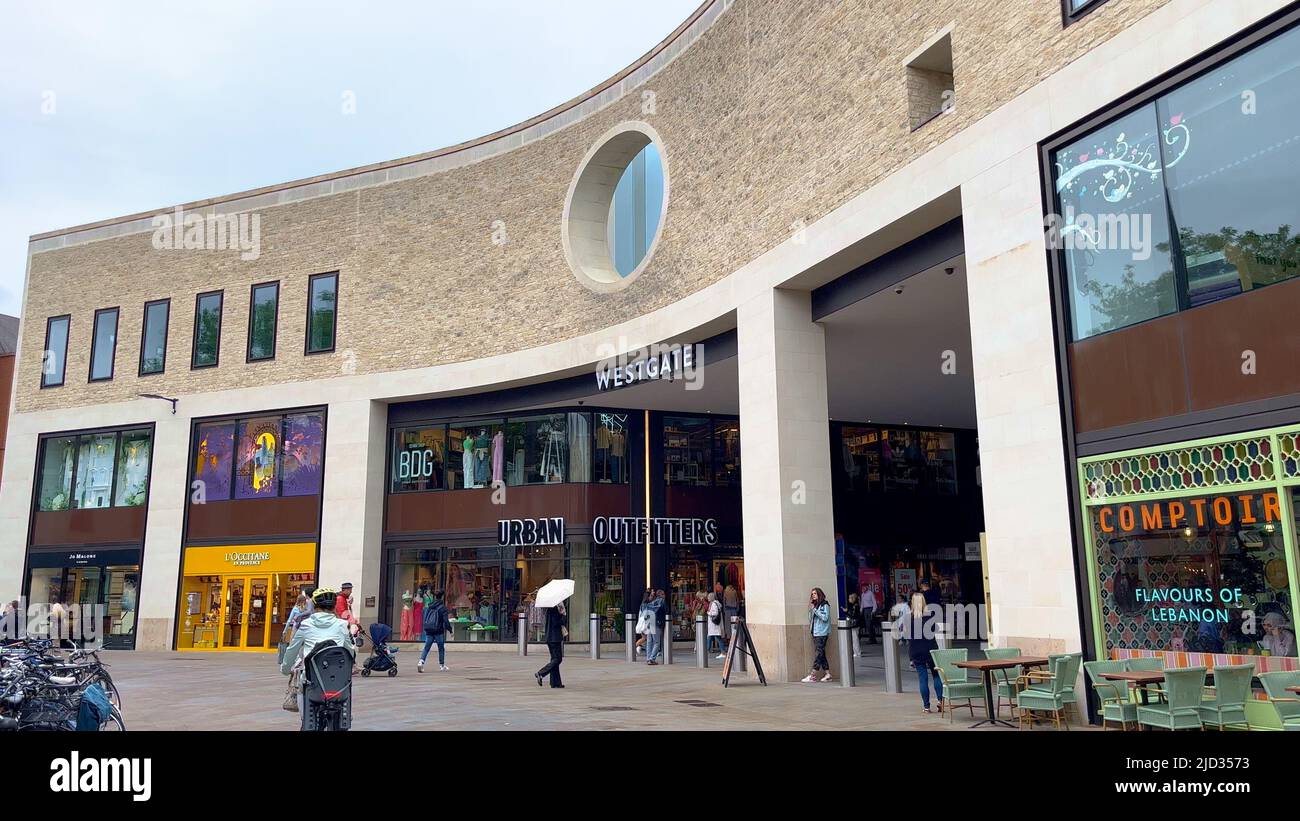 Centre commercial westgate oxford hi-res stock photography and images ...