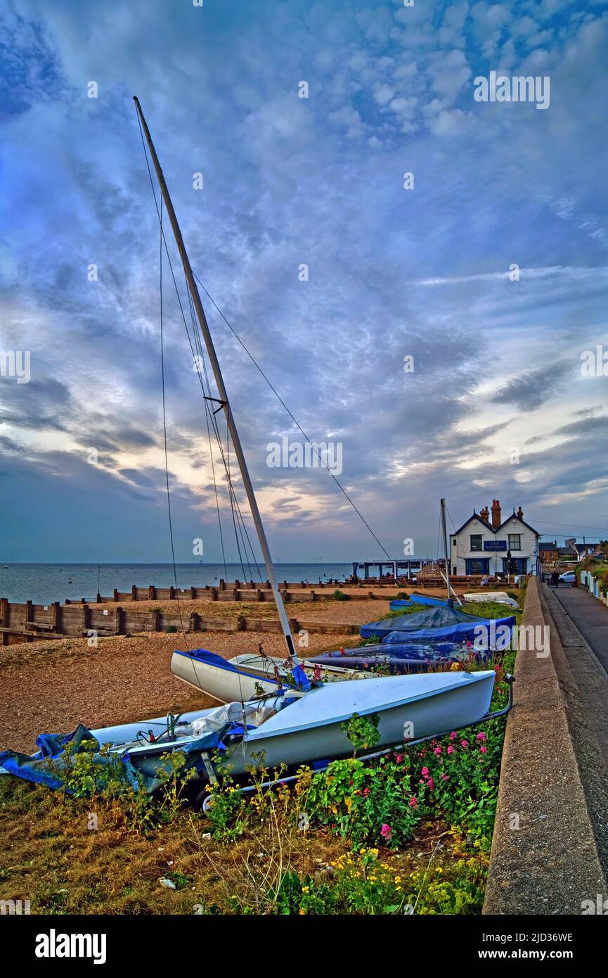 UK, Kent, Whitstable, Old Neptune Pub and Beach Stock Photo - Alamy