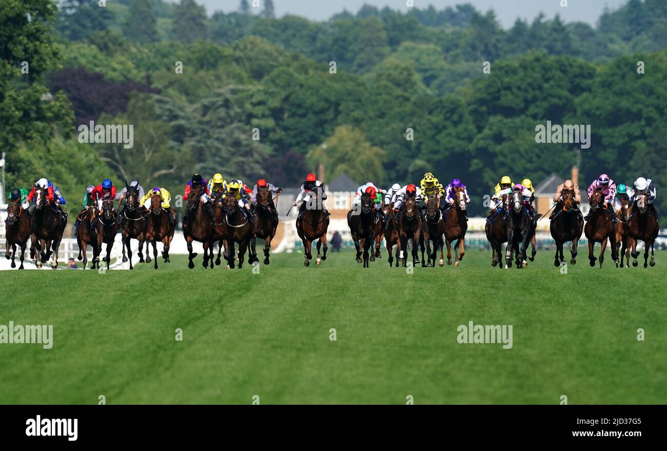 Runners and riders in the Sandringham Stakes during day four of Royal ...