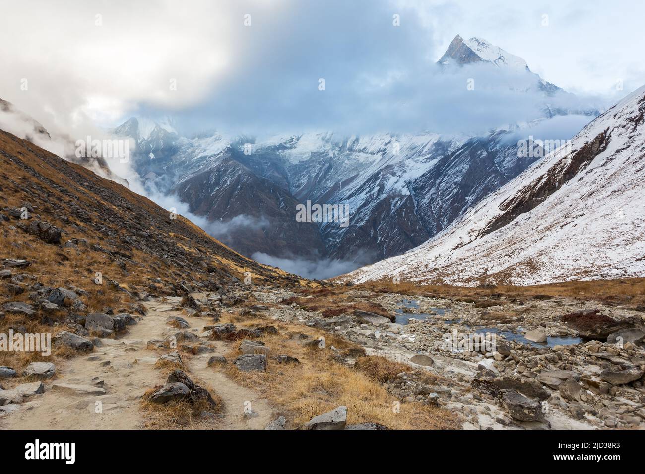 View of Mount Machhapuchhre, Annapurna Conservation Area, Himalaya ...