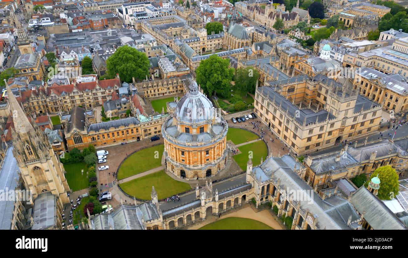Famous Radcliffe Camera in the Oxford University - aerial view Stock ...