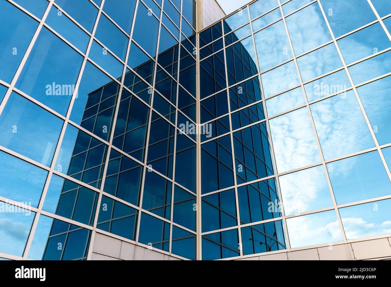 Glass building with mirrored windows. Skyscraper. Line pattern ...