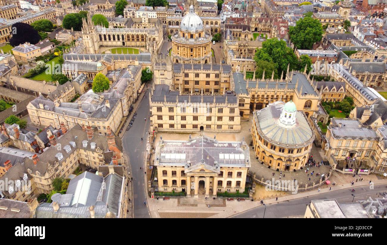 Amazing University of Oxford - the ancient buildings from above Stock ...
