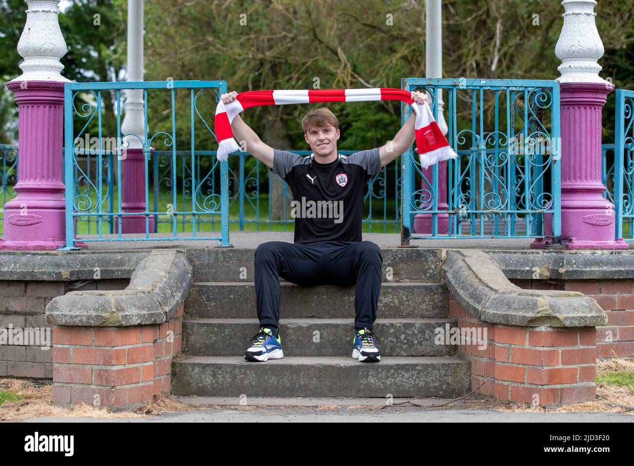Barnsley fc connell hi-res stock photography and images - Alamy