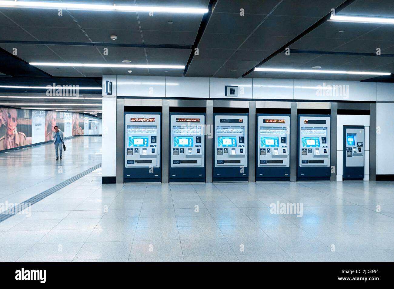 Ticket vending machine display screen hi-res stock photography and ...