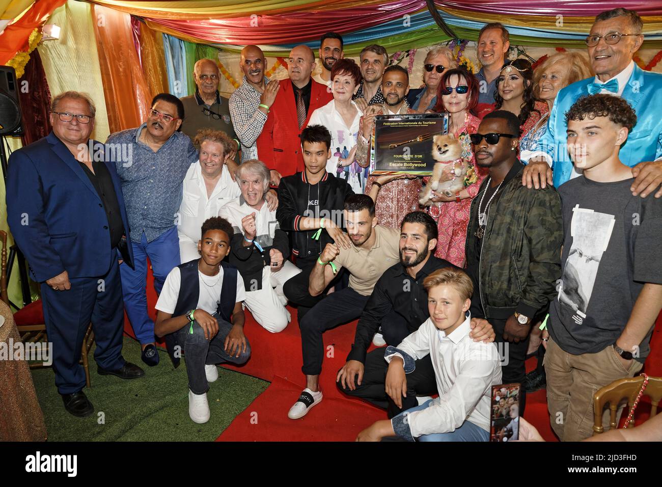 Jean Eric Duluc presented the Golden Fork for Indian and Pakistani ...