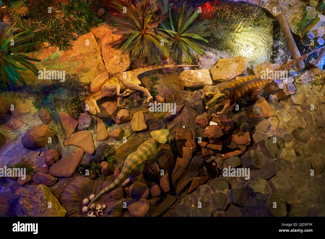 Interior museum of jurassic park with robotic dinosaurs Stock Photo - Alamy