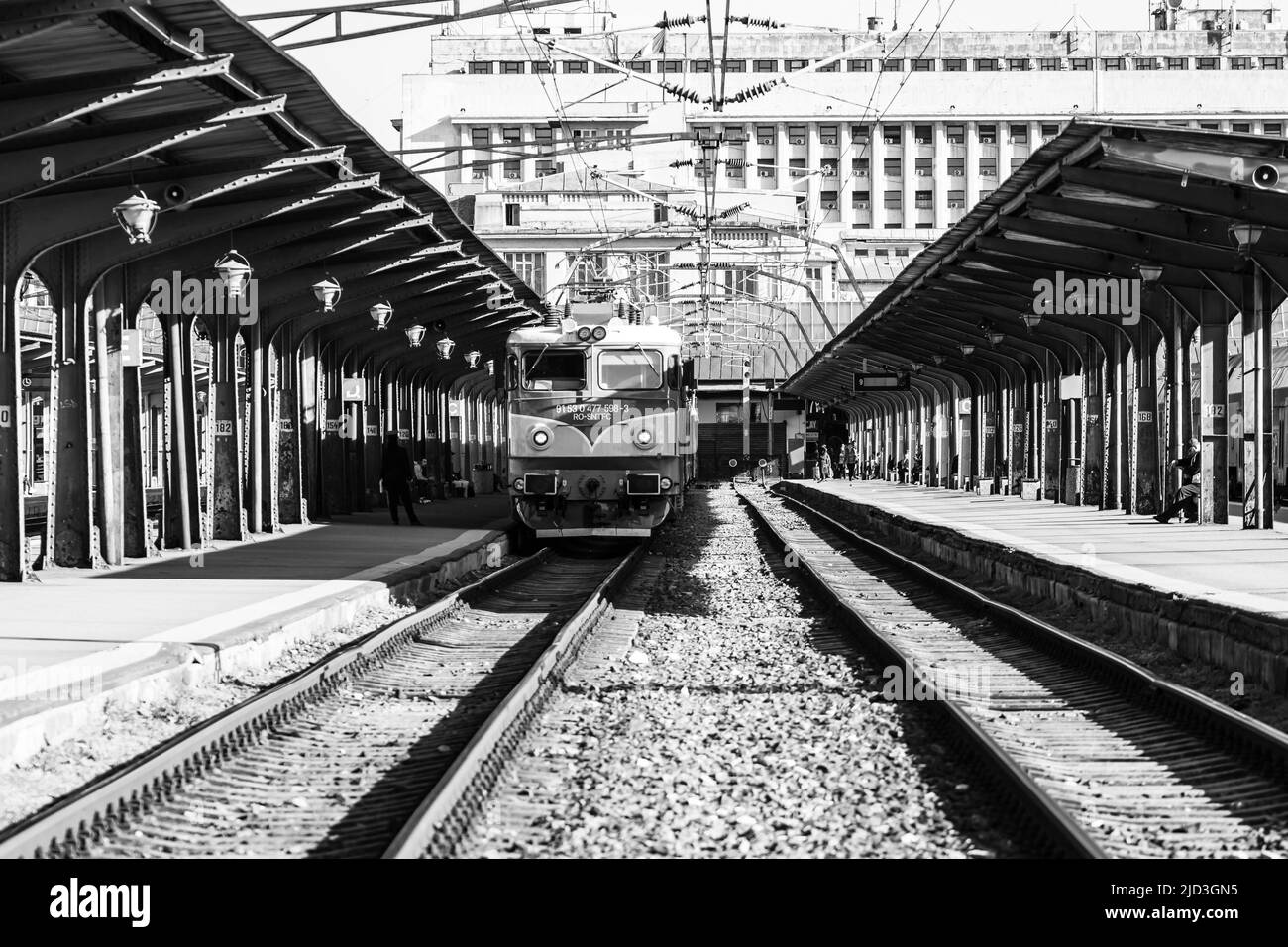 Train at Bucharest North Railway Station (Gara de Nord Bucharest ...