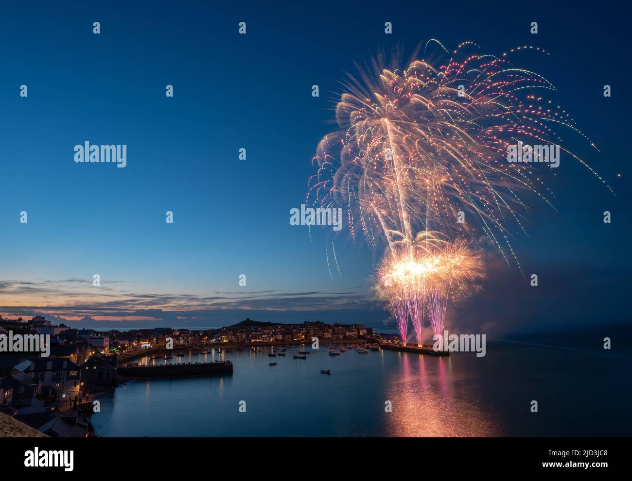 Jubilee Fireworks (1 Stock Photo - Alamy