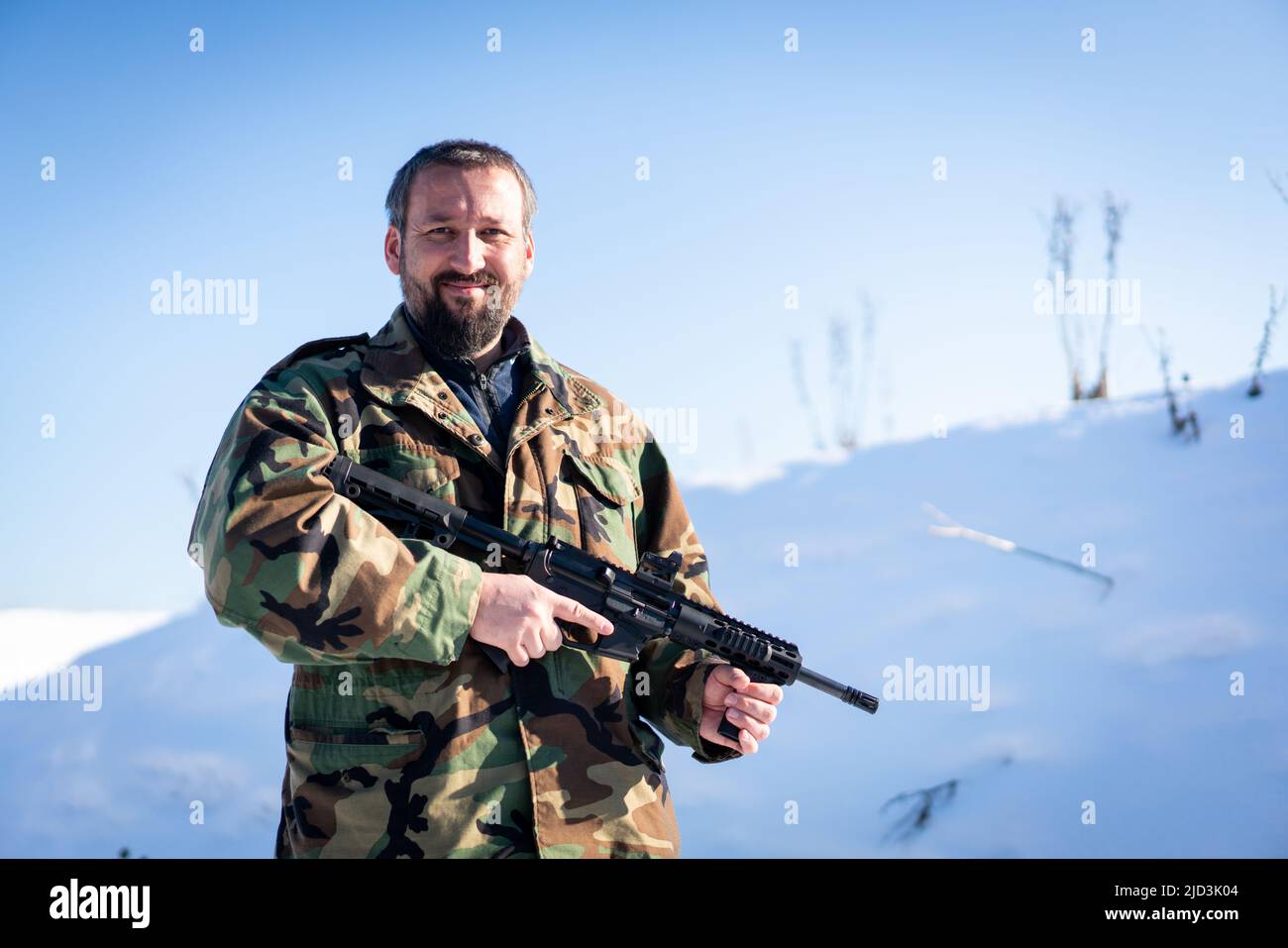 White winter military uniform hi-res stock photography and images - Alamy