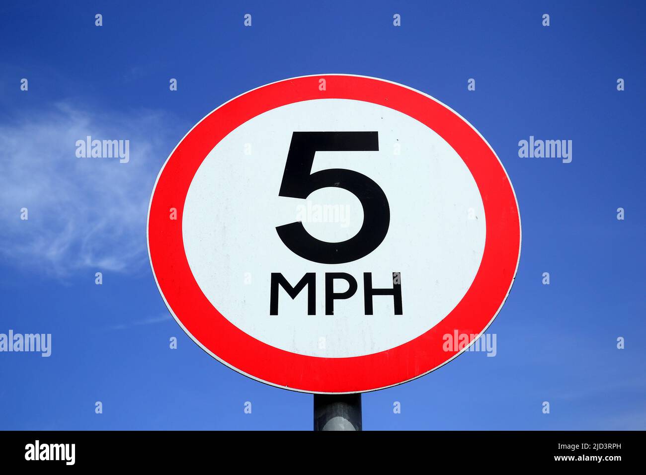 Round sign hi-res stock photography and images - Alamy