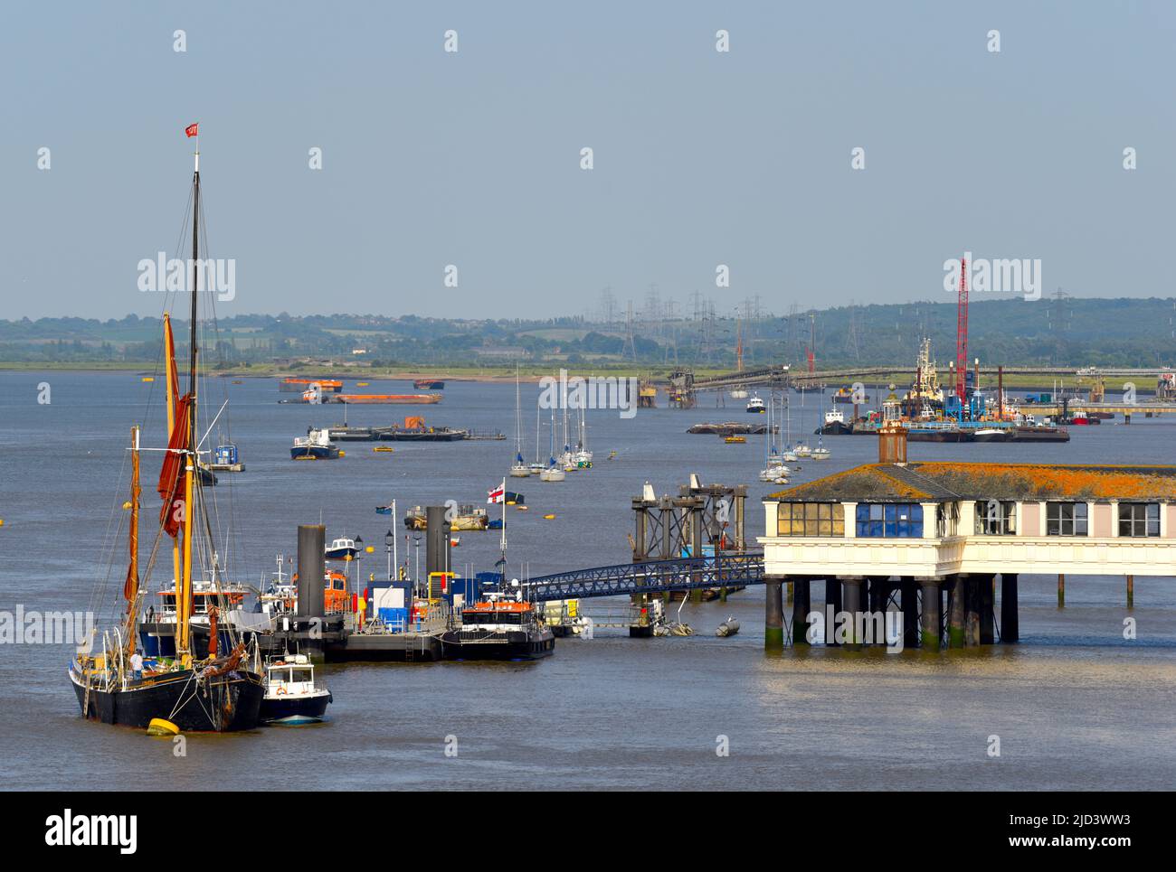 Weather chart uk hi-res stock photography and images - Alamy