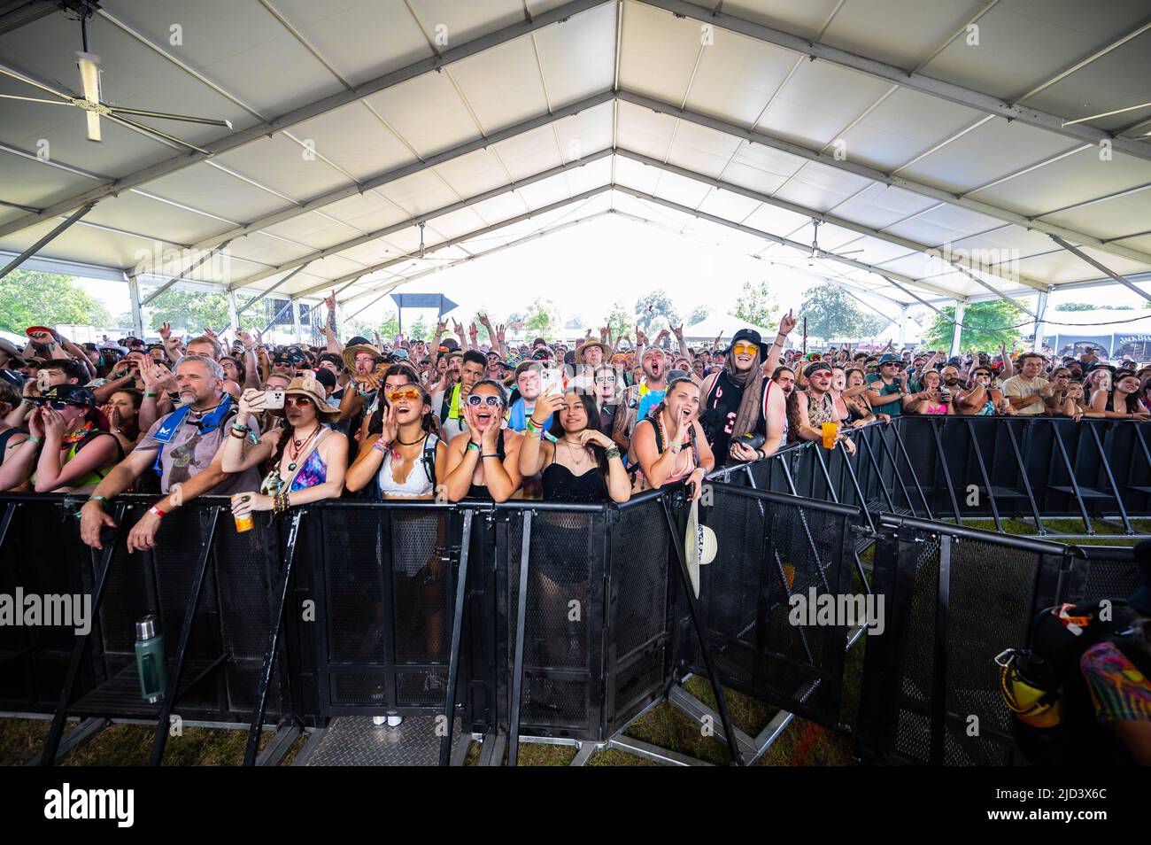 Bonnaroo crowd hi-res stock photography and images - Alamy