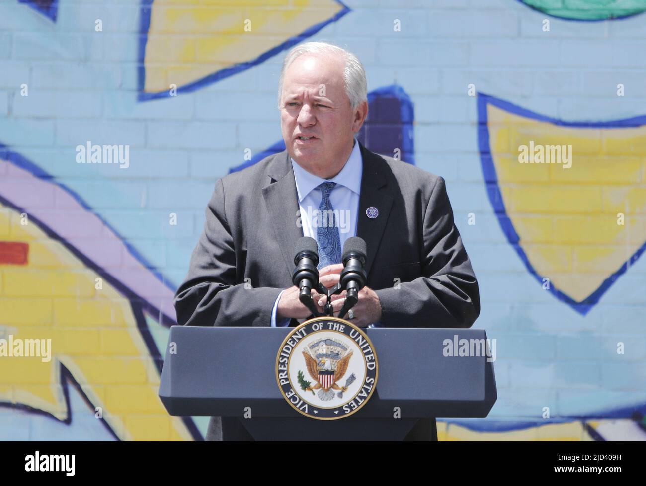 Congressman visit hi-res stock photography and images - Alamy