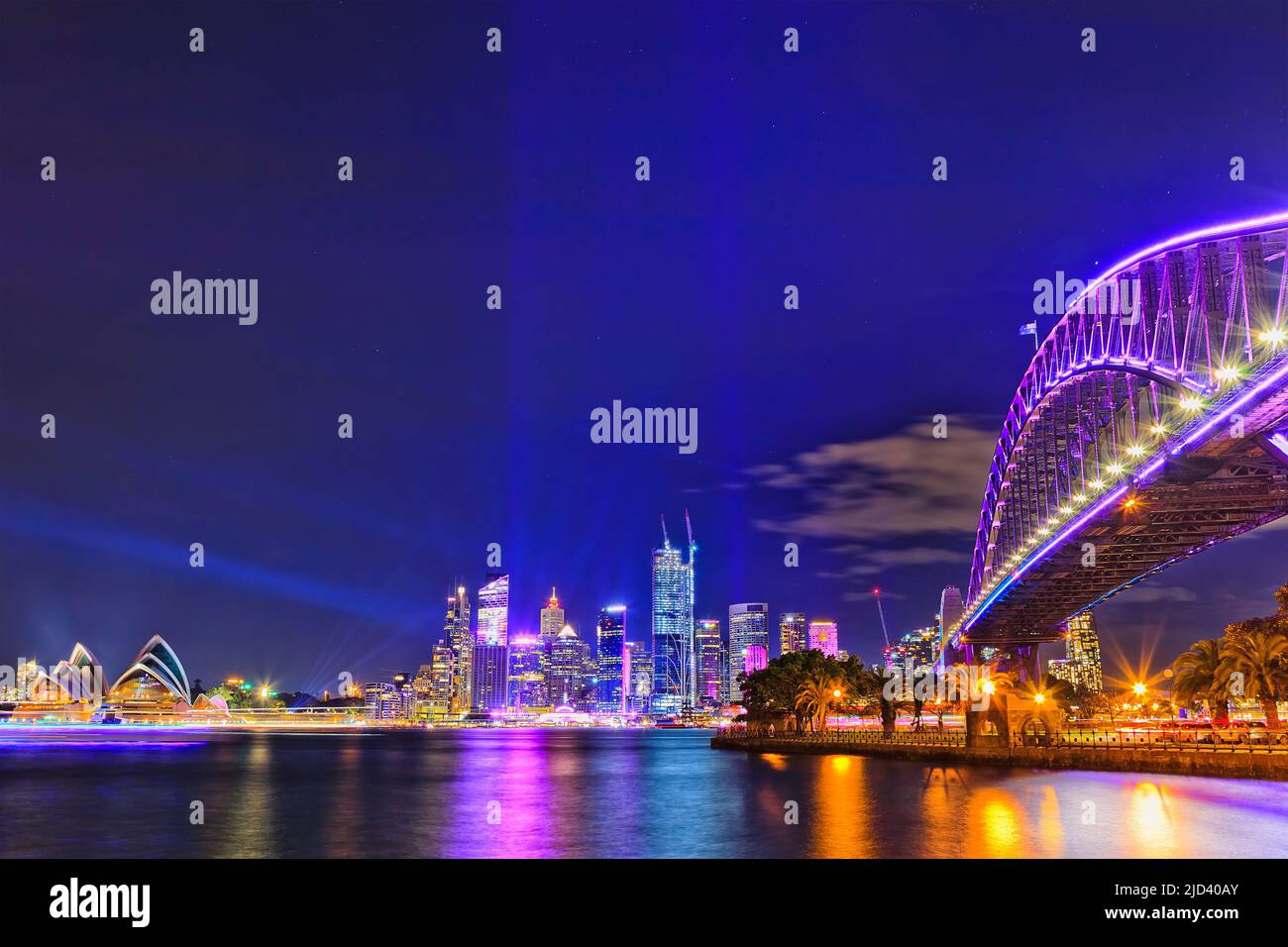 Blue Nights of Vivid Sydney light show festival on shores of Harbour ...