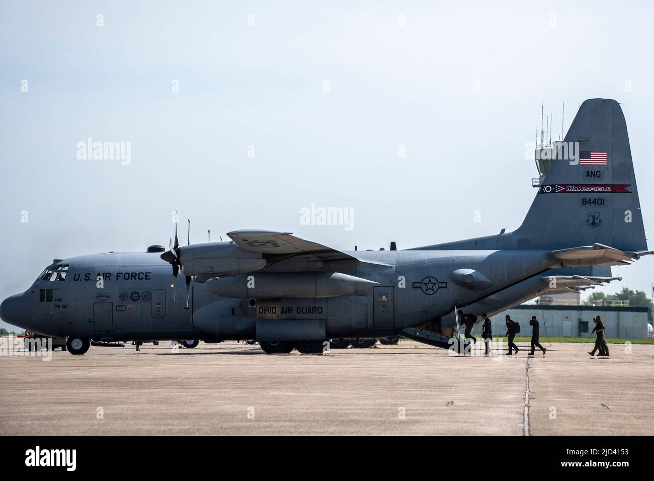 Several Aircrew members from the 179th Airlift Wing, Mansfield, Ohio ...