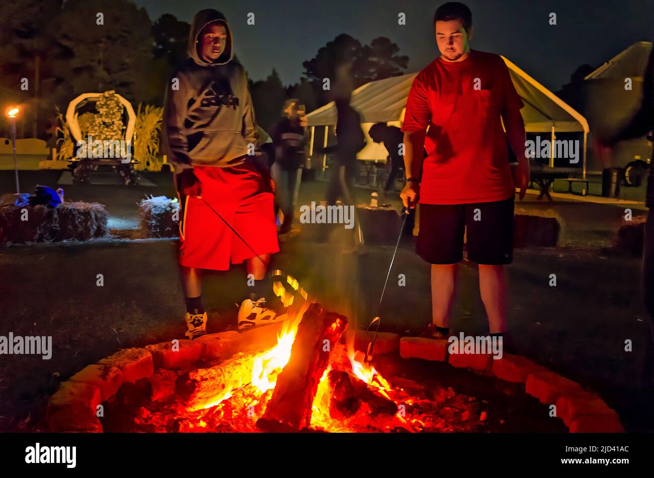 Roast over fire hi-res stock photography and images - Alamy