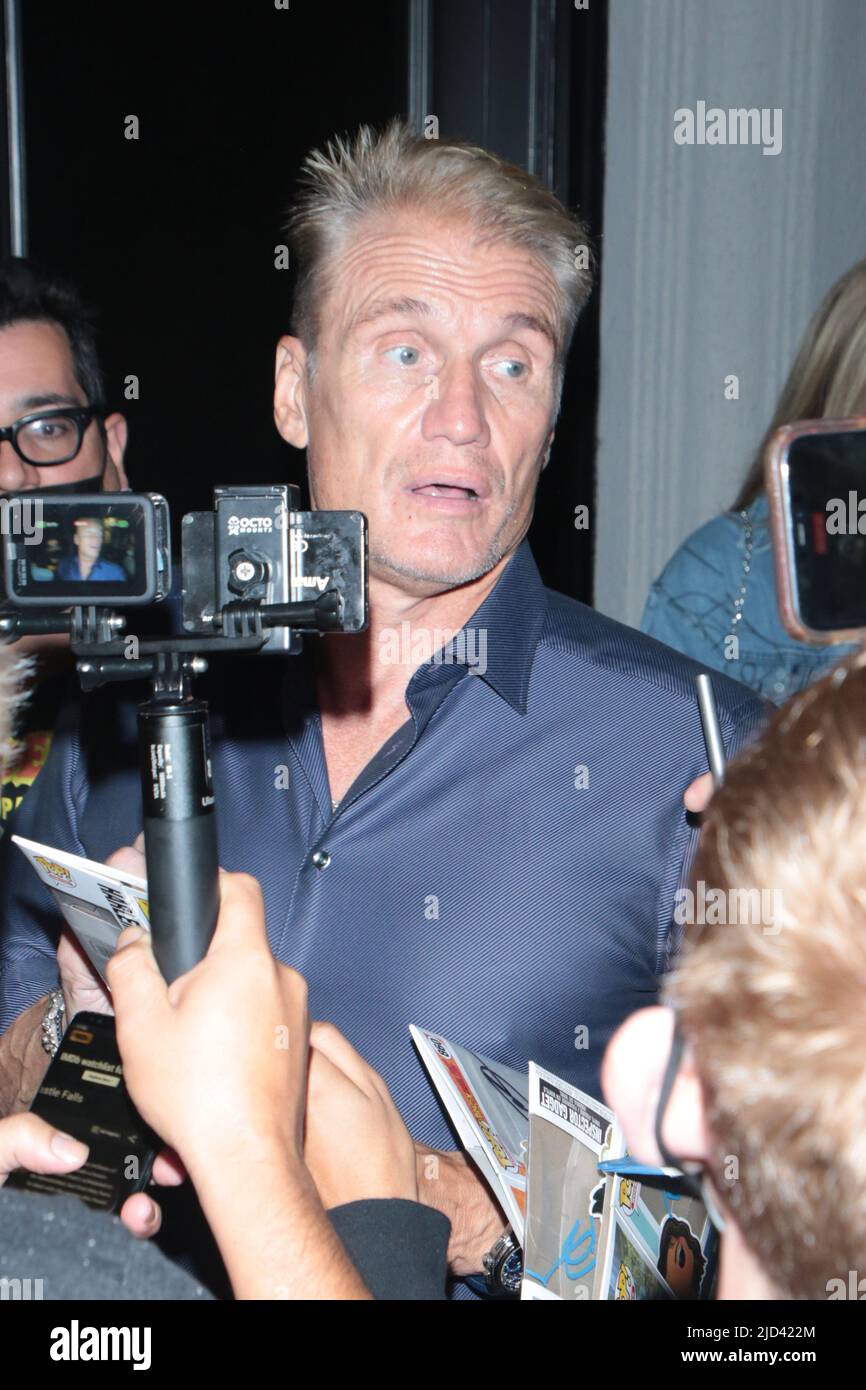 Celebrities outside Craig's restaurant in Los Angeles, California ...