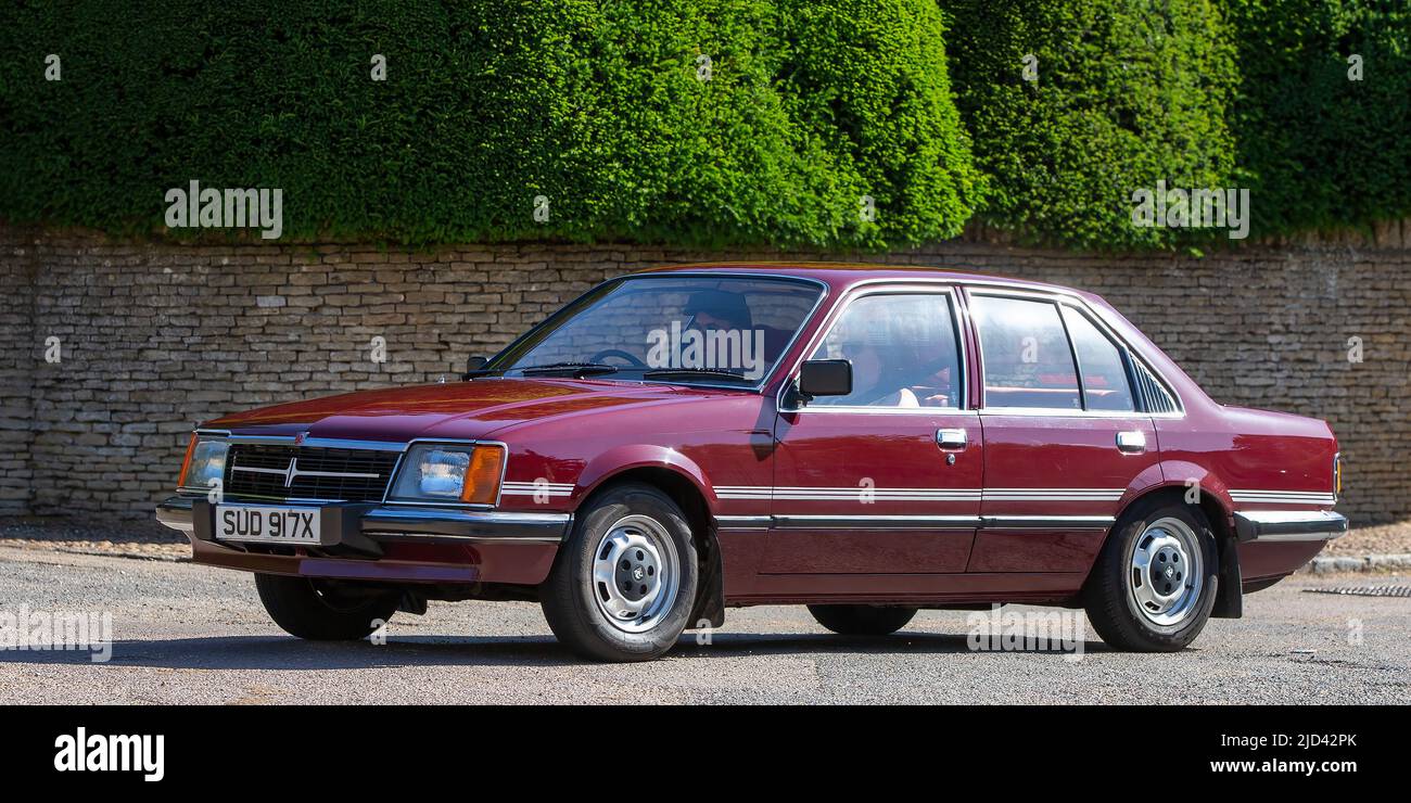 Viceroy road hi-res stock photography and images - Alamy