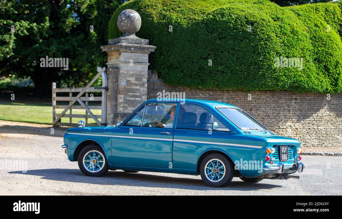 1968 SINGER Chamois Stock Photo - Alamy