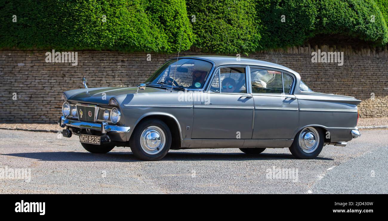 Humber classic car hi-res stock photography and images - Alamy