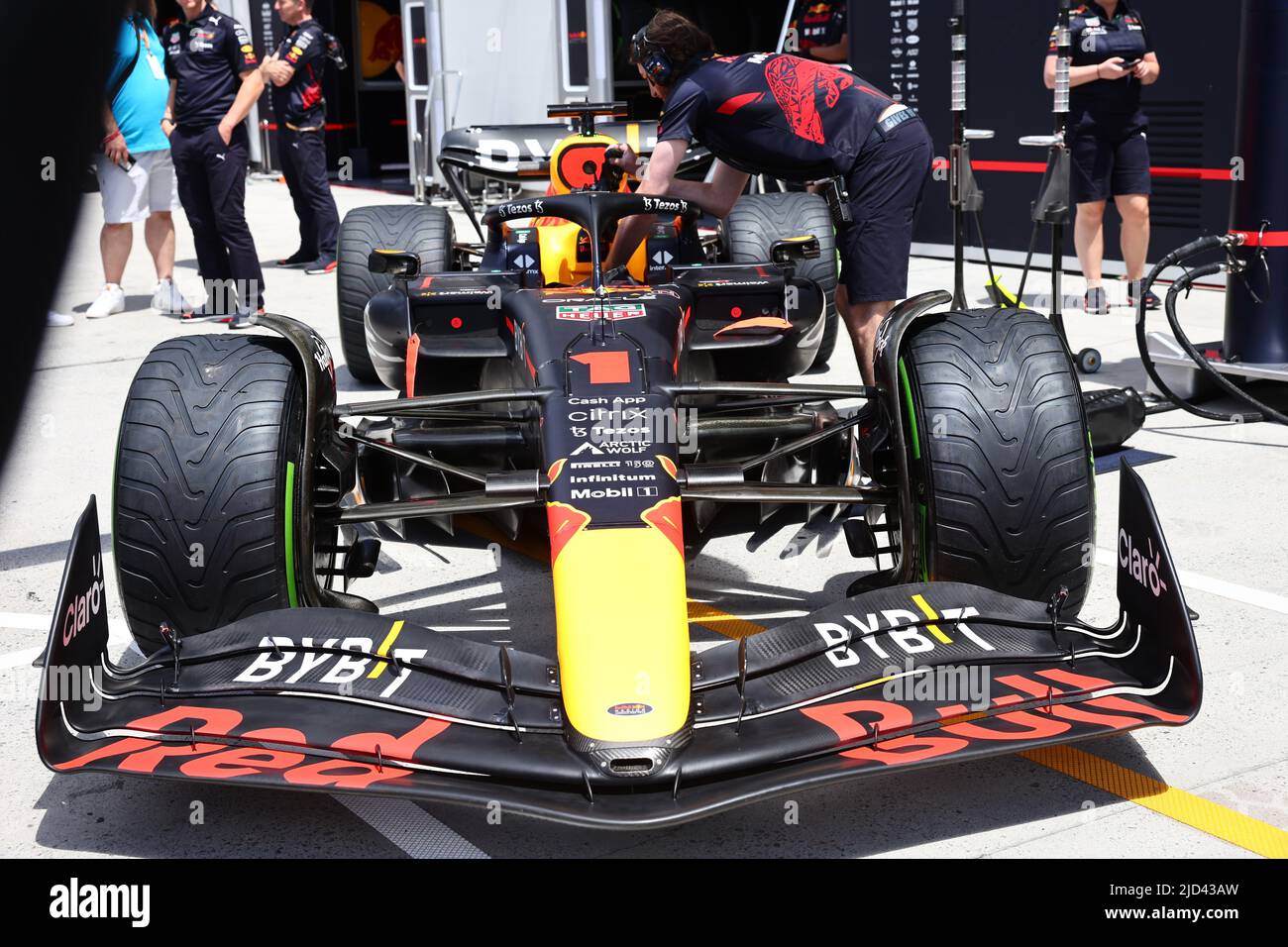 Max Verstappen (NLD) Red Bull Racing RB18 - front wing. 17.06.2022 ...