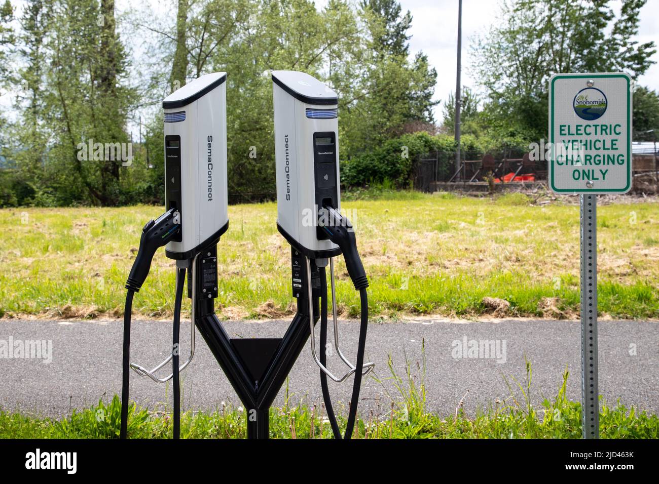 Electric car charging station usa 2020 hi-res stock photography and ...