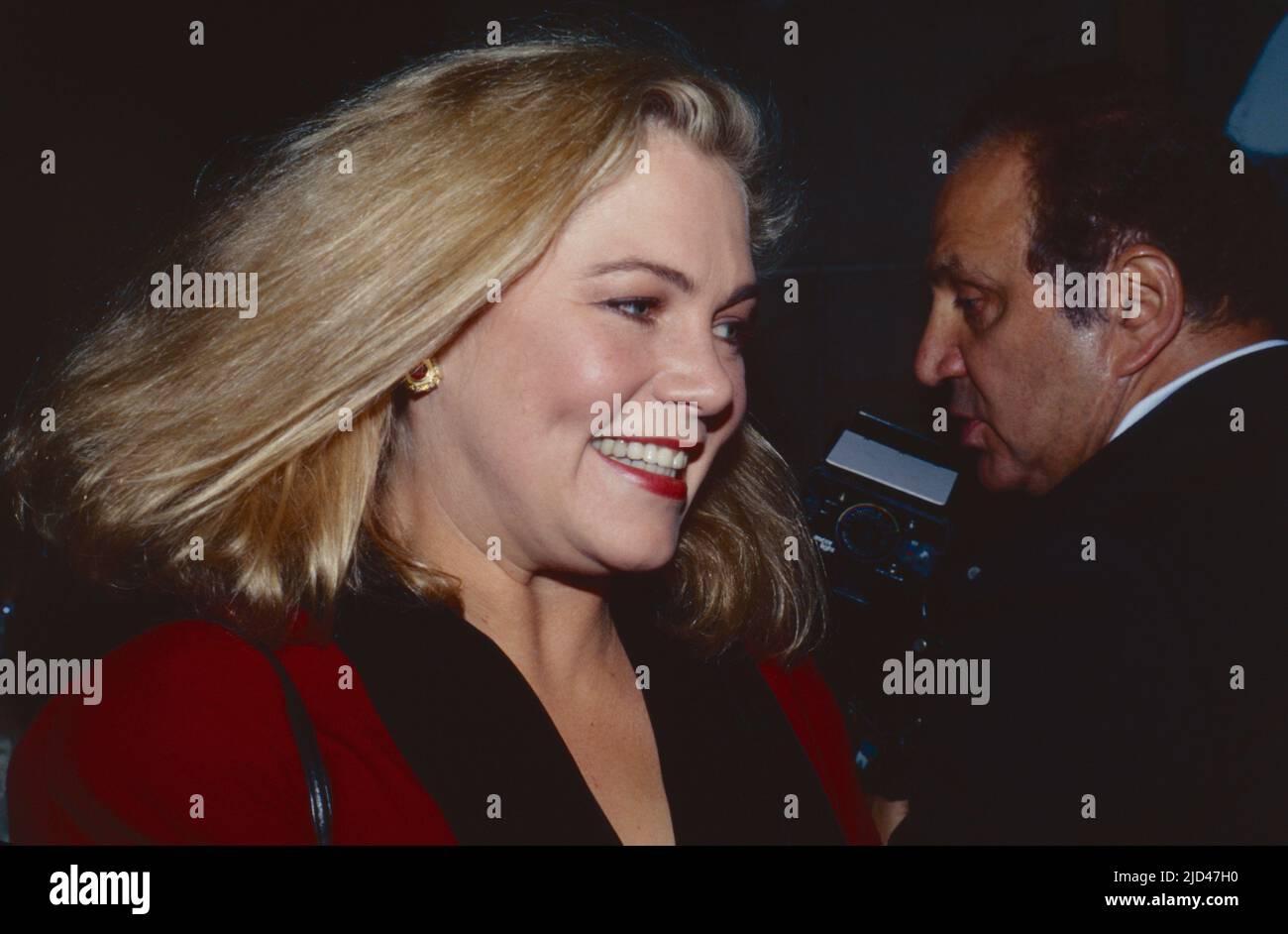 Kathleen Turner and photographer Ron Galella attend dinner for the 64th ...