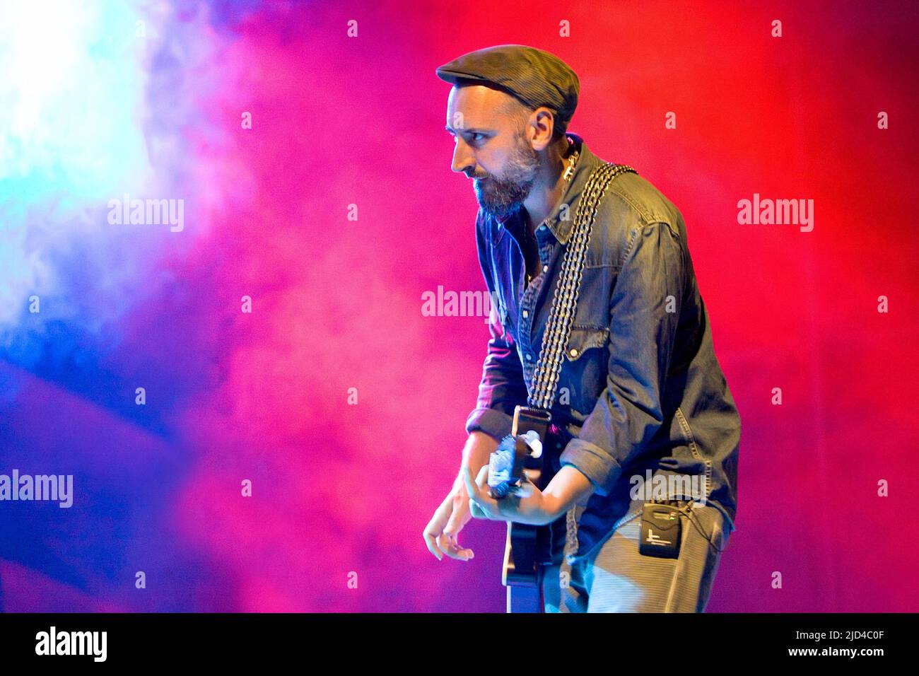 Fink (Fin Greenall) of The Bottletop Band Supergroup performs live on ...