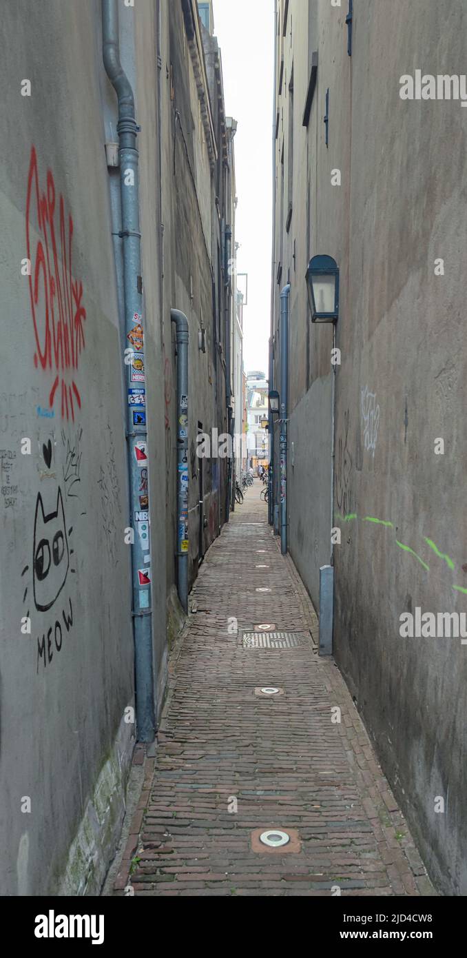 Graffiti alley netherlands hi-res stock photography and images - Alamy