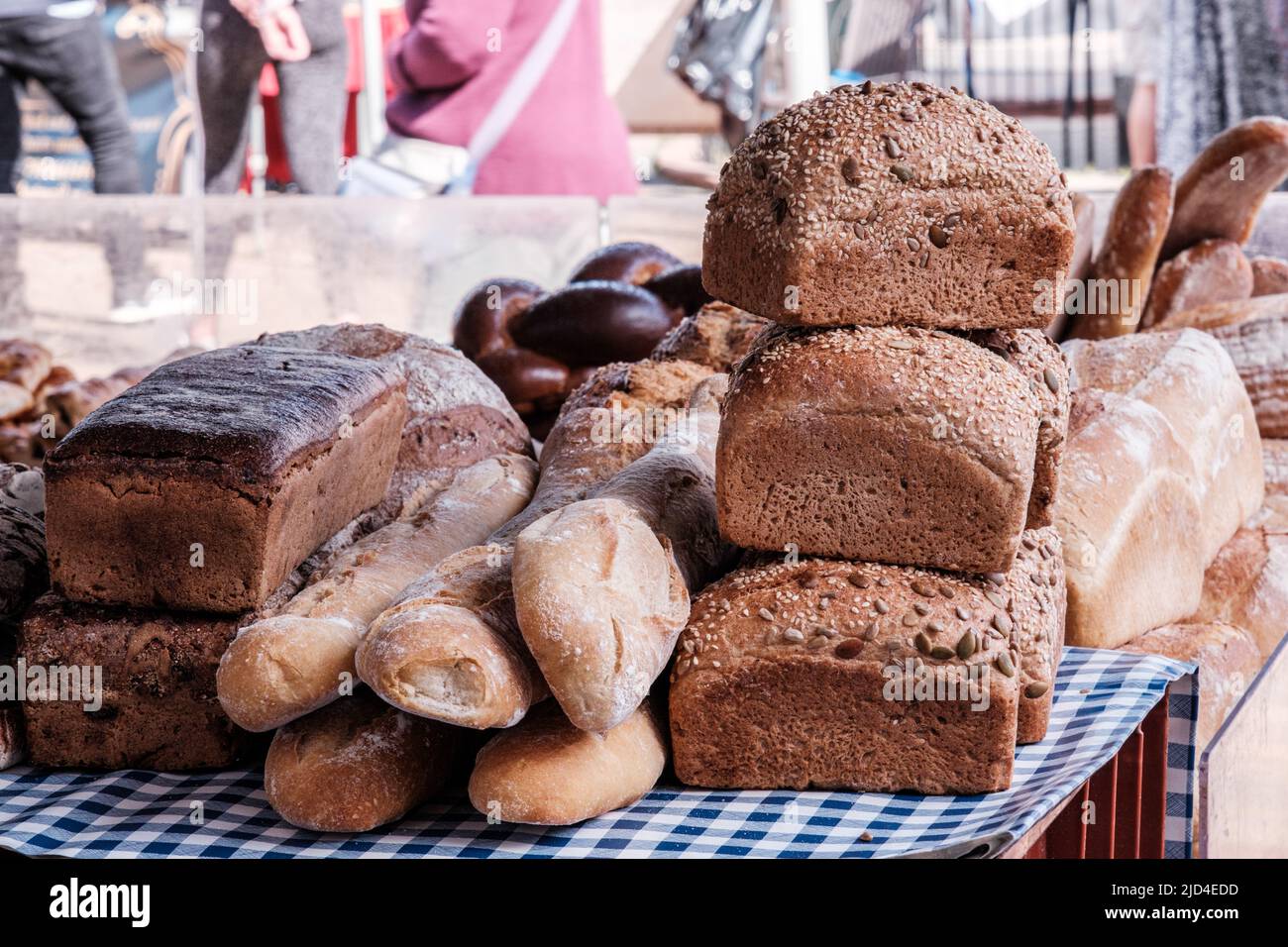 Market stall selling bread hi-res stock photography and images - Alamy
