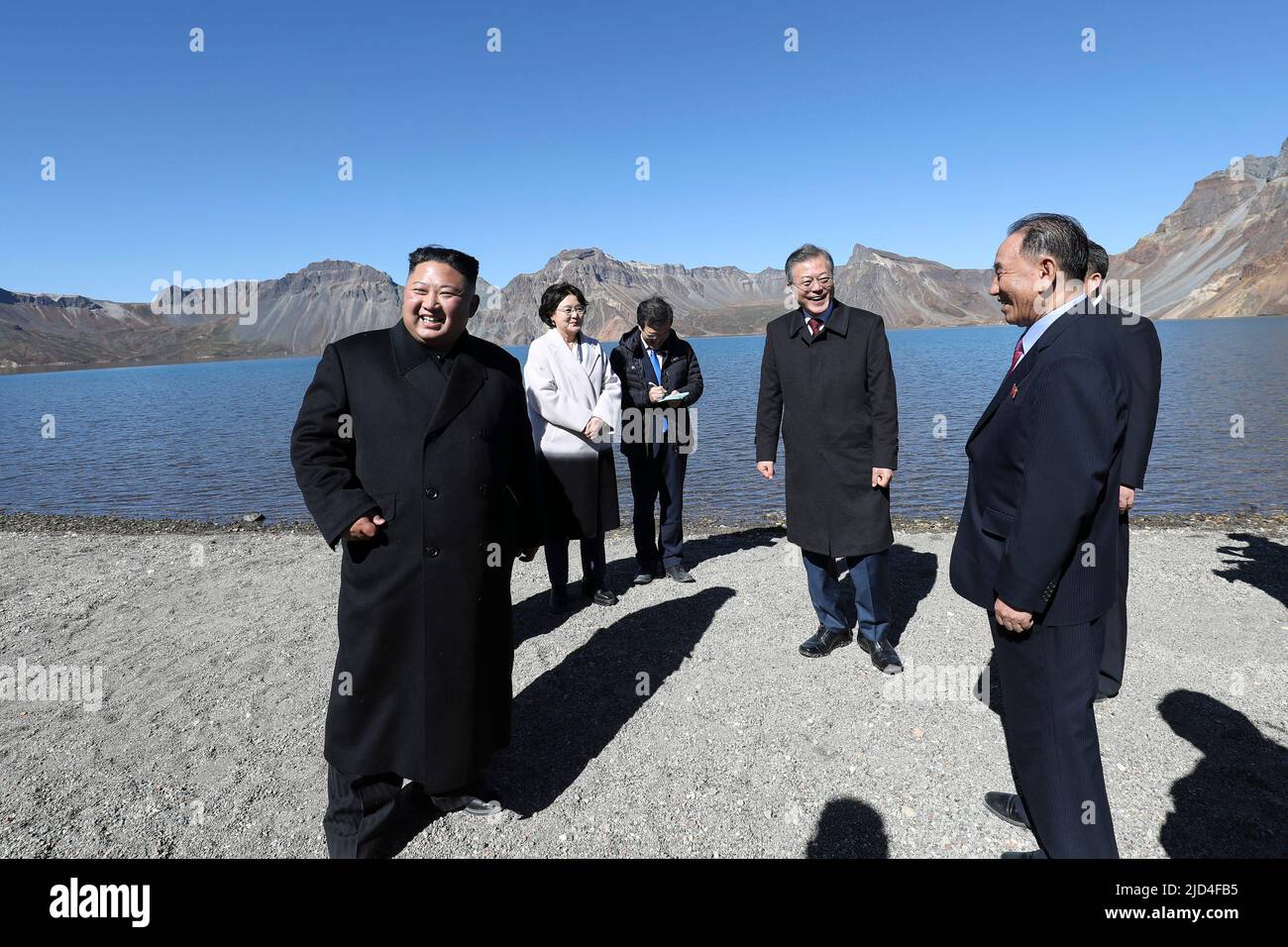 Sep 20, 2018-Baekdu Mountain, North Korea-President Moon Jae-in and ...