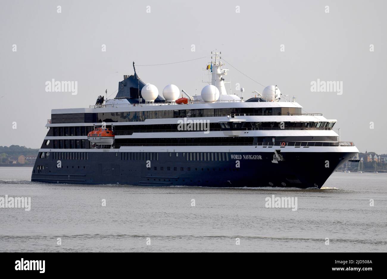 Navigator thames terminal hi-res stock photography and images - Alamy