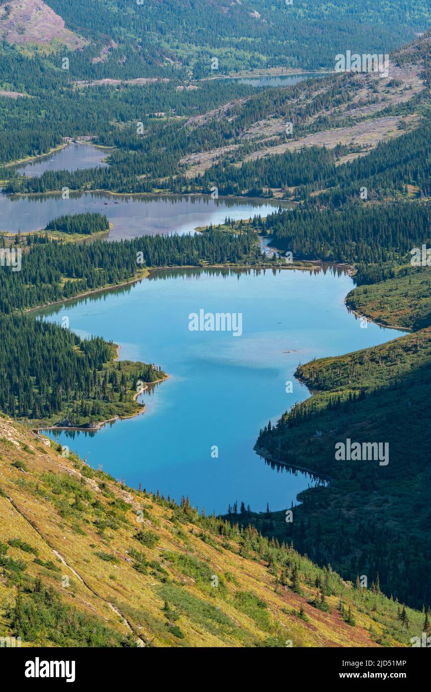 Bullhead lake below hi-res stock photography and images - Alamy