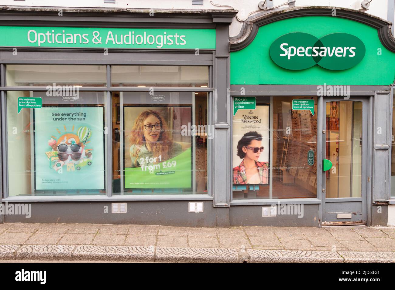 Retail outlets (Specsavers) in Meneage Street, Helston, Cornwall ...