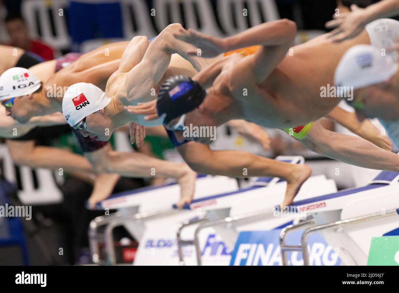 Budapest. 18th June, 2022. Sun Jiajun (2nd L) of China enters water during the men's 50m ...