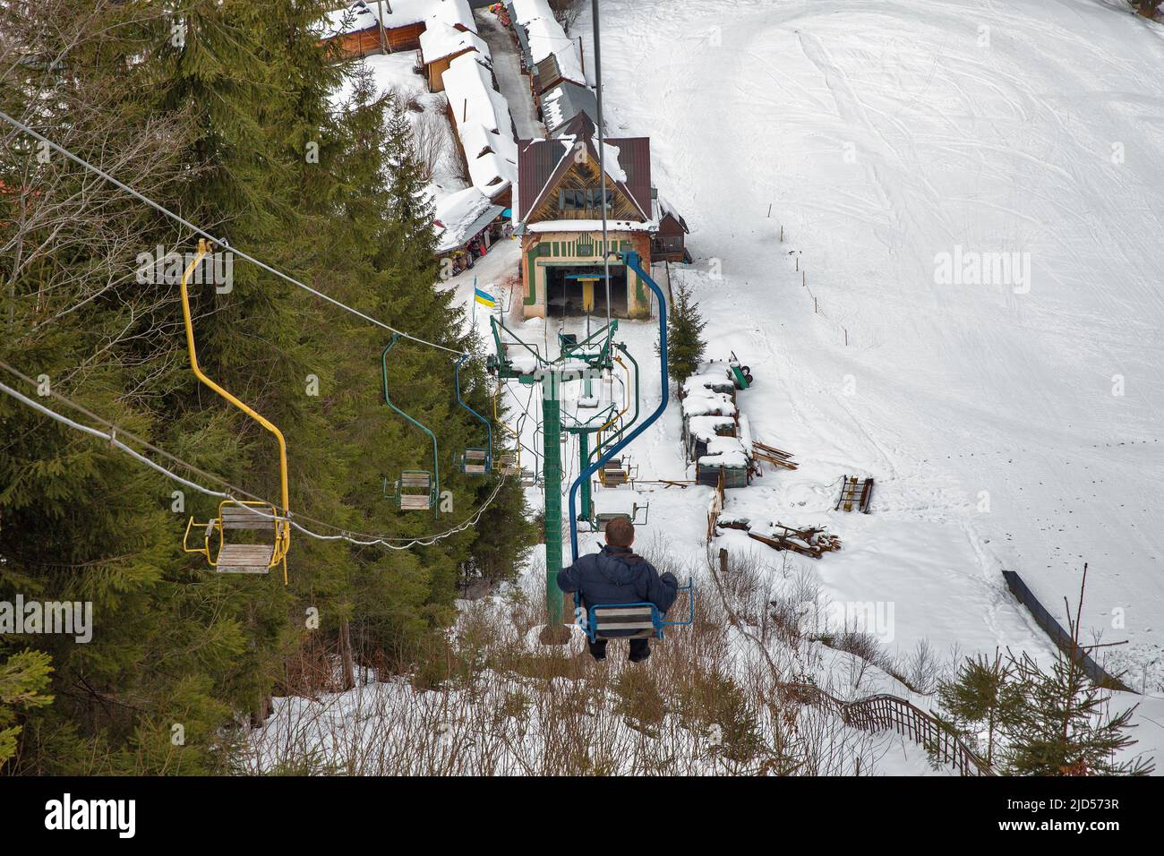 Ski lift of winter resort Vorokhta in Carpathian Mountains, Ukraine ...
