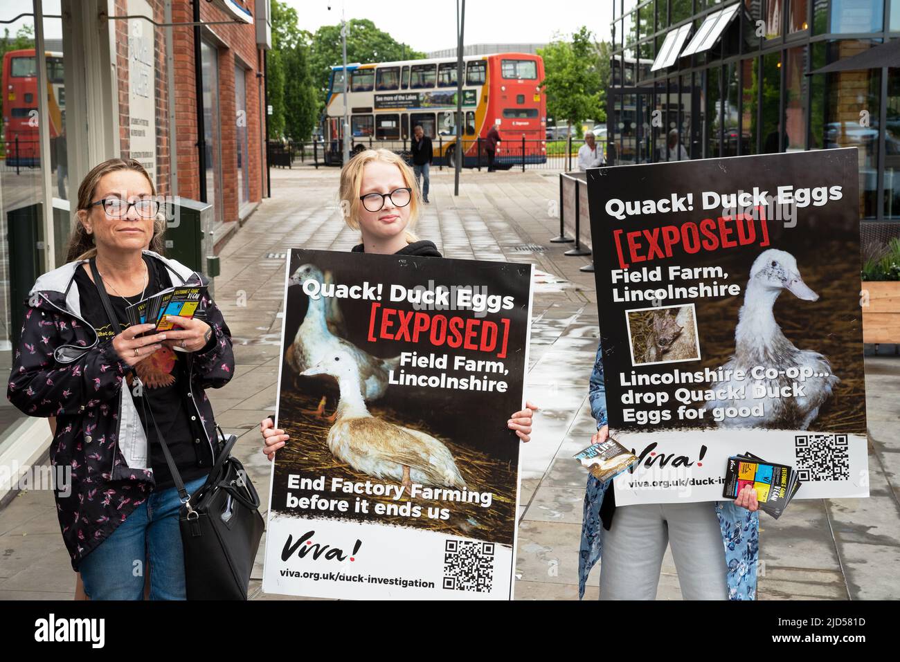 Lincoln, UK. 18th June 2022. Viva members and local Lincolnshire animal ...