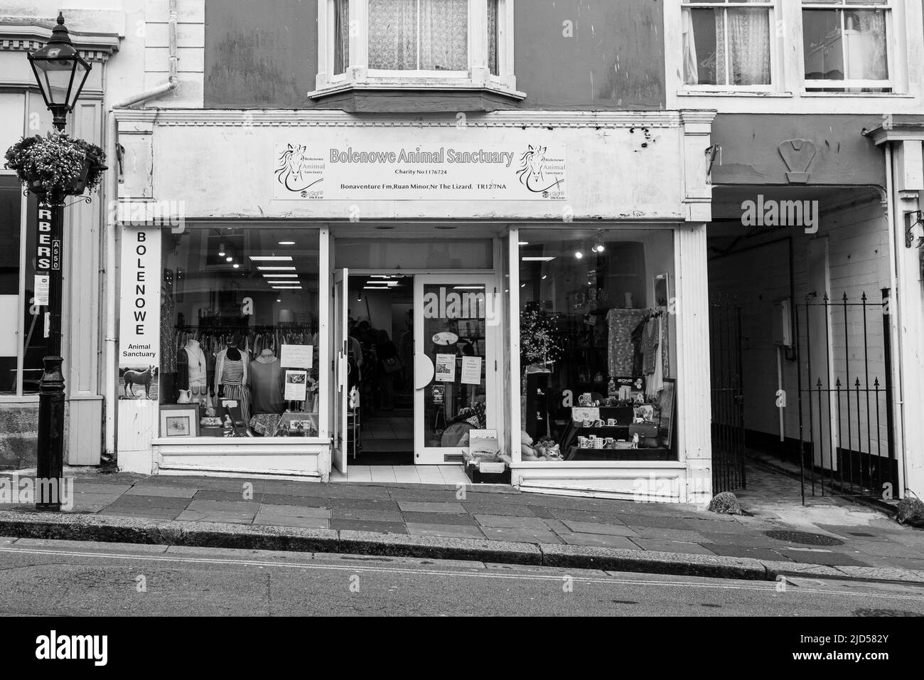 Retail outlets in Coinagehall Street, Helston, Cornwall, England Stock ...