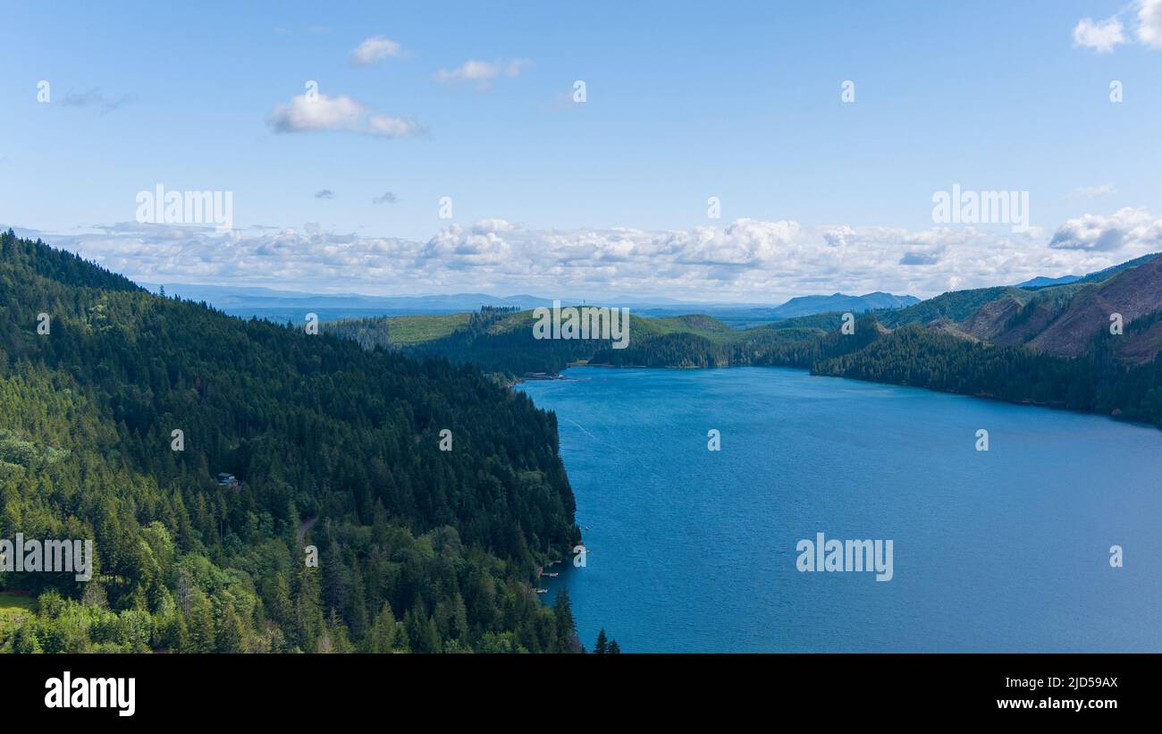 Lake Cushman and the Olympic mountains of Washington state in June 2022 ...