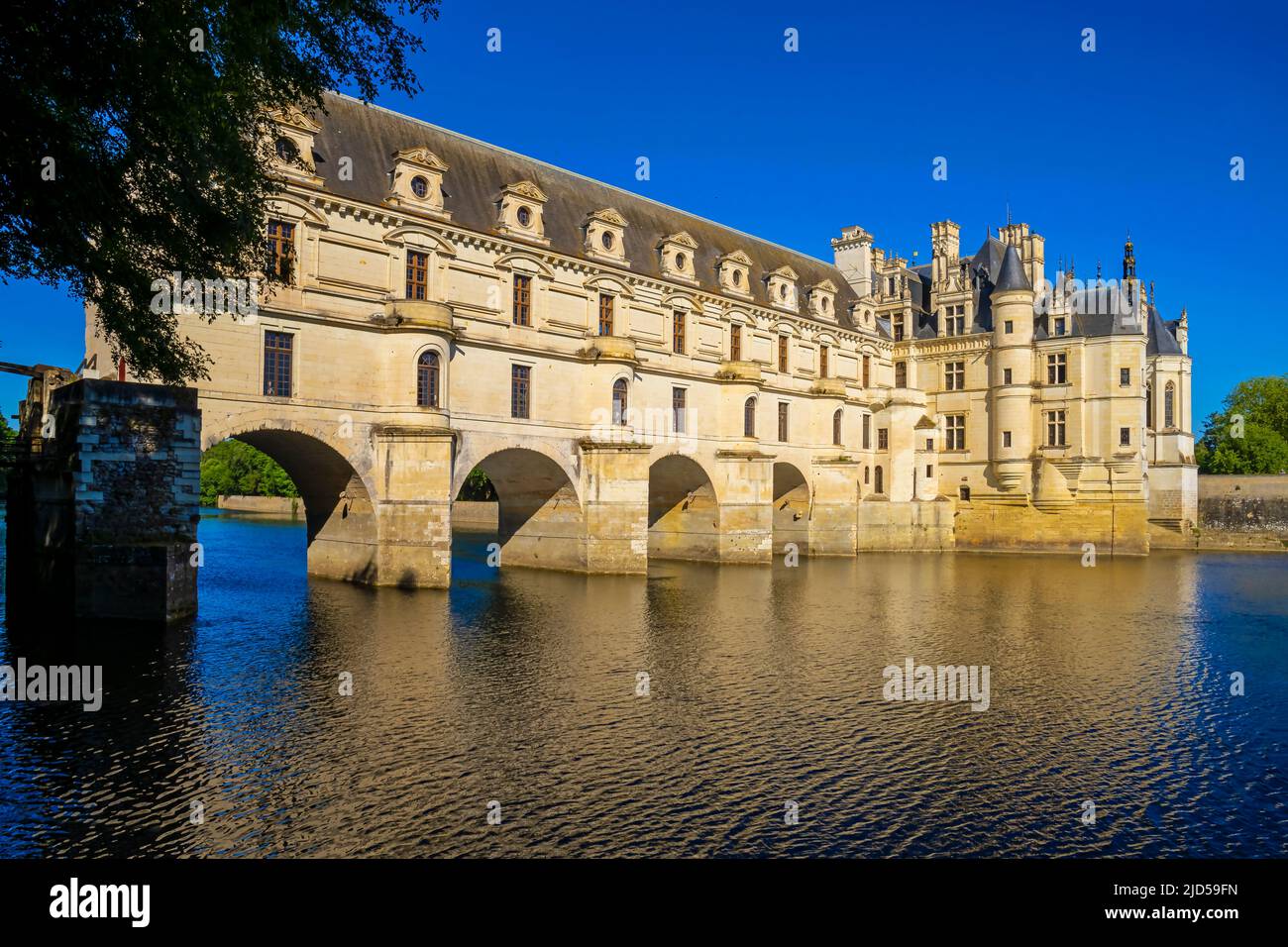 French chateau spanning the river cher hi-res stock photography and ...