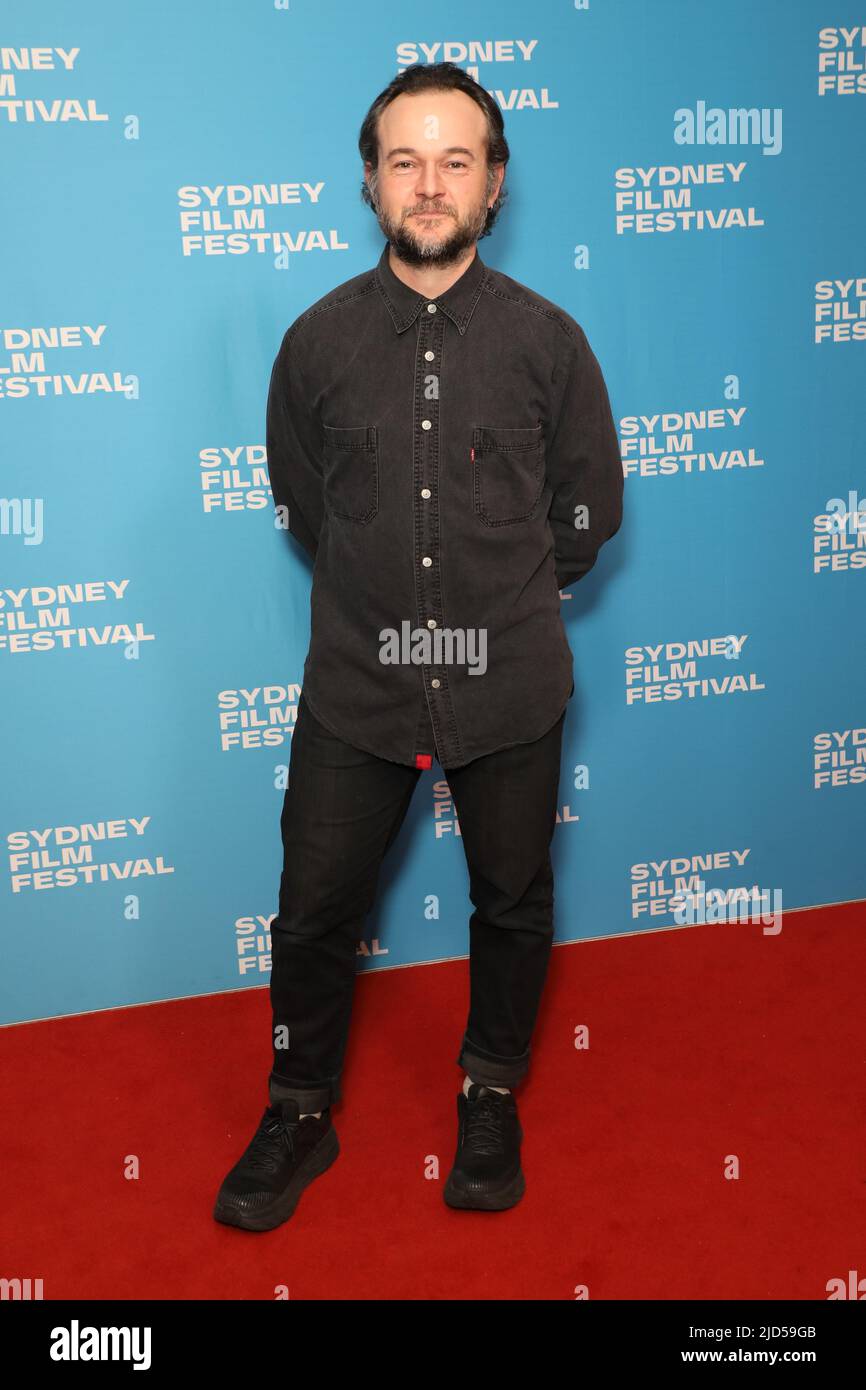 Sydney, Australia. 18th June 2022. Daniel Henshall arrives on the red ...
