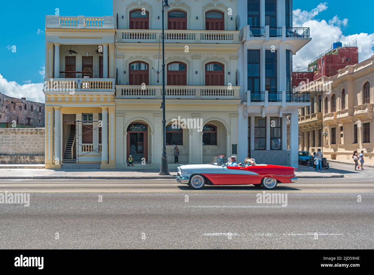 Havan in red hi-res stock photography and images - Alamy